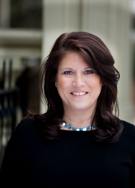 Military Friendly REALTOR Randi Dolphin | Military Town Advisor